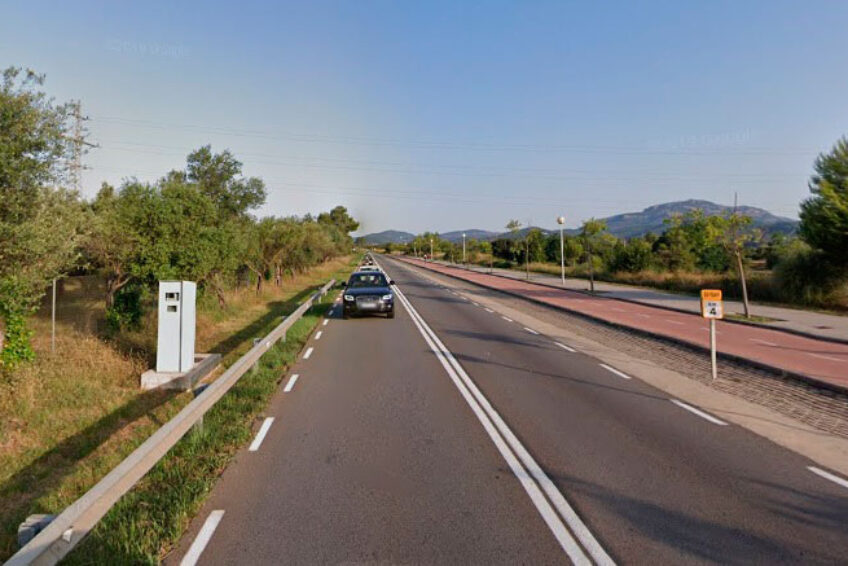 Radar fijo carretera Ctra. Matadepera, 139-147,Sabadell, Barcelona ...